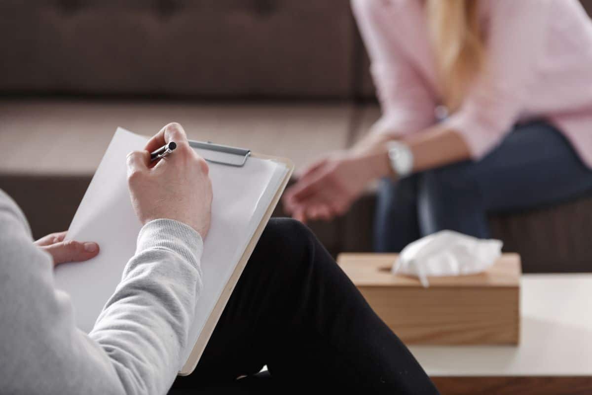 LPC vs. Psychologist: Understanding the Key Differences LPC vs. Psychologist: Understanding the Key Differences