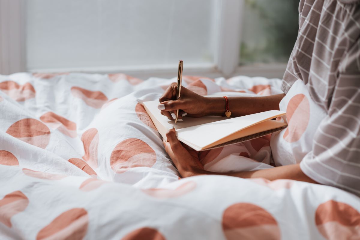 Why Don't I Dream: Unraveling the Science of Dreamless Sleep