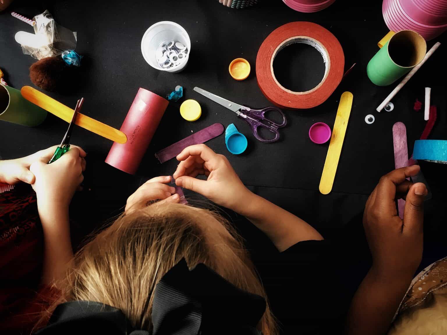 7 Art Therapy Activities for Kids: Benefits & Considerations