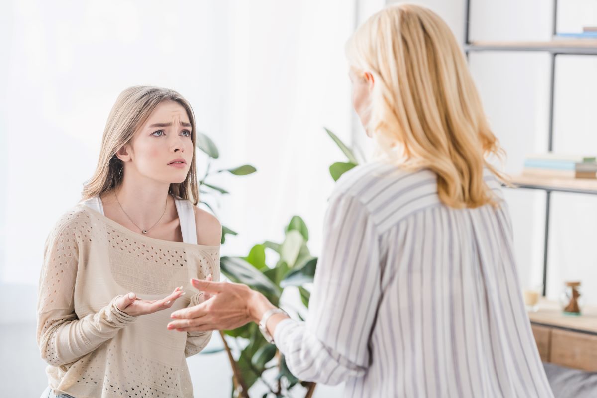 Unintentional Gaslighting: Signs, Impact & How to Respond