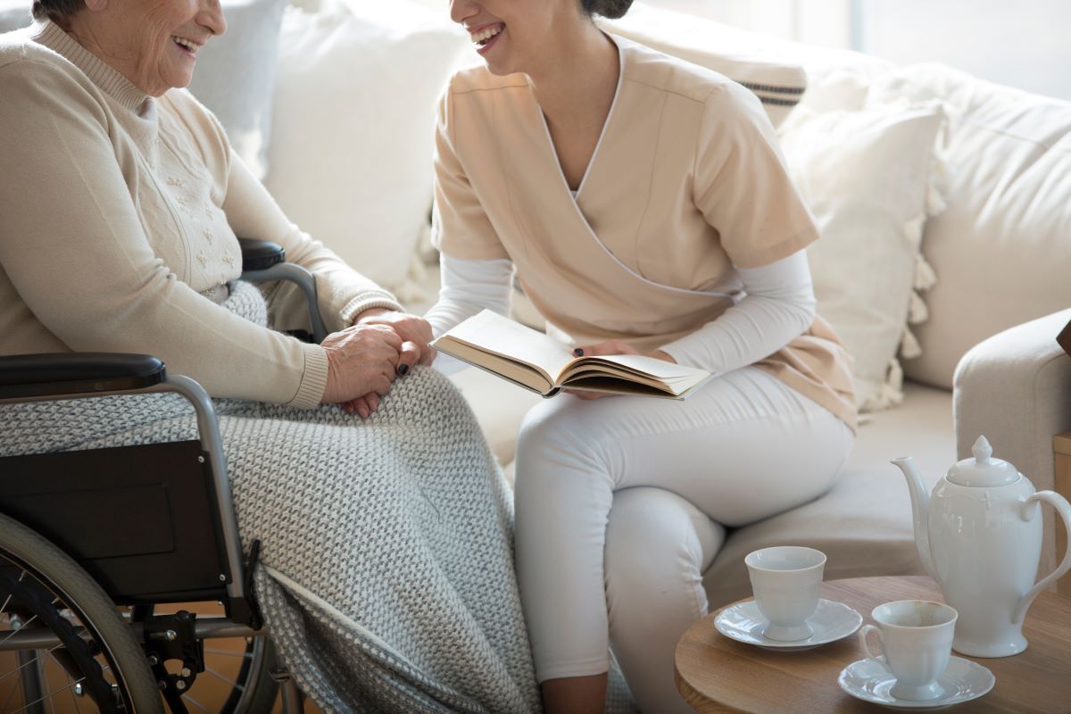 Validation Therapy: Techniques, Principles, Pros & Cons