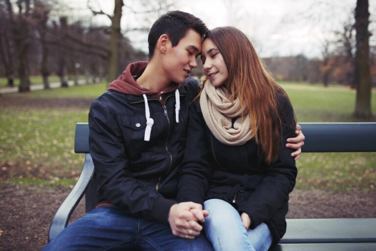 How to Be a Better Boyfriend: 14 Tips to Improve Your Relationship